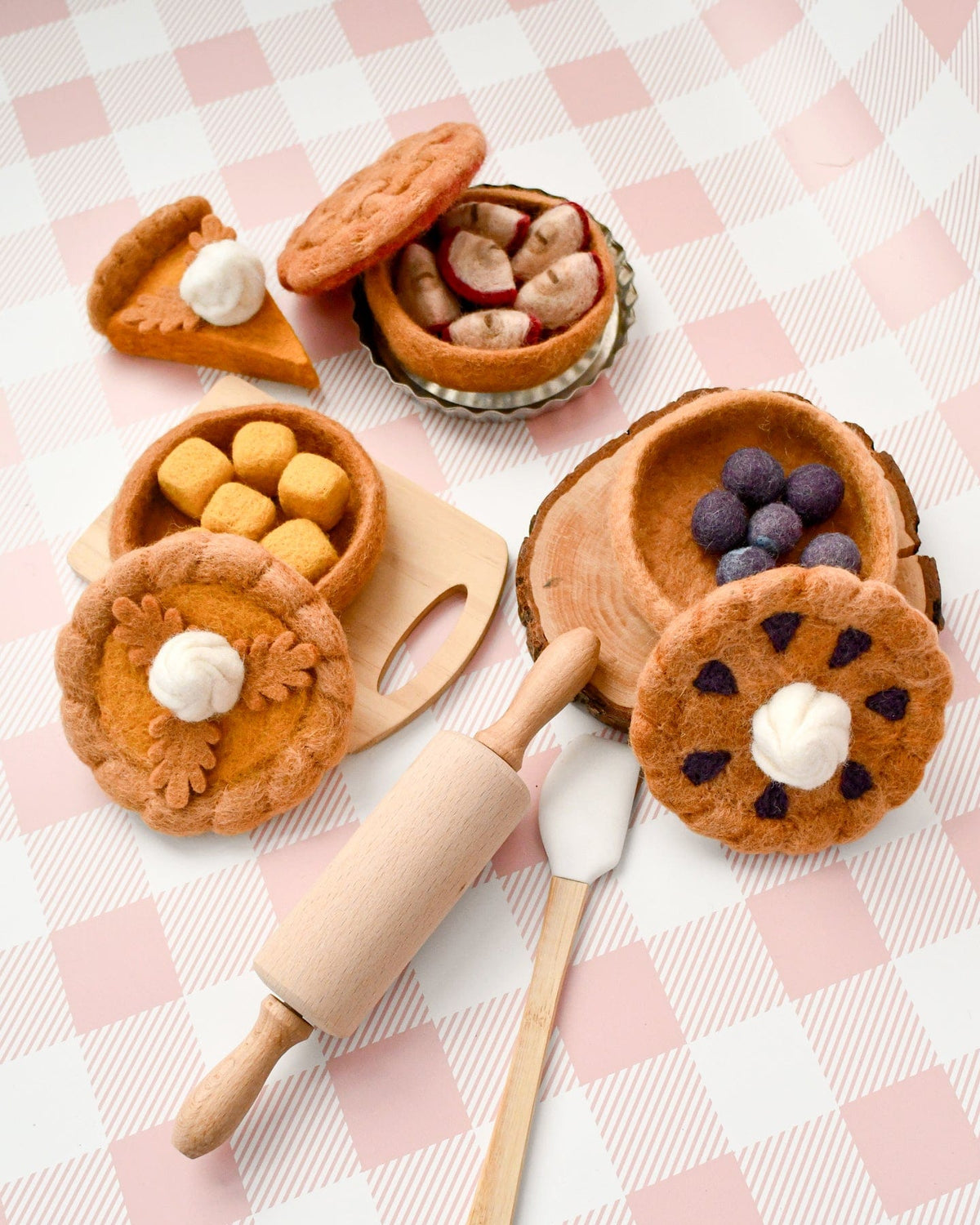 Felt Blueberry Pie Play Food Set – Tara Treasures