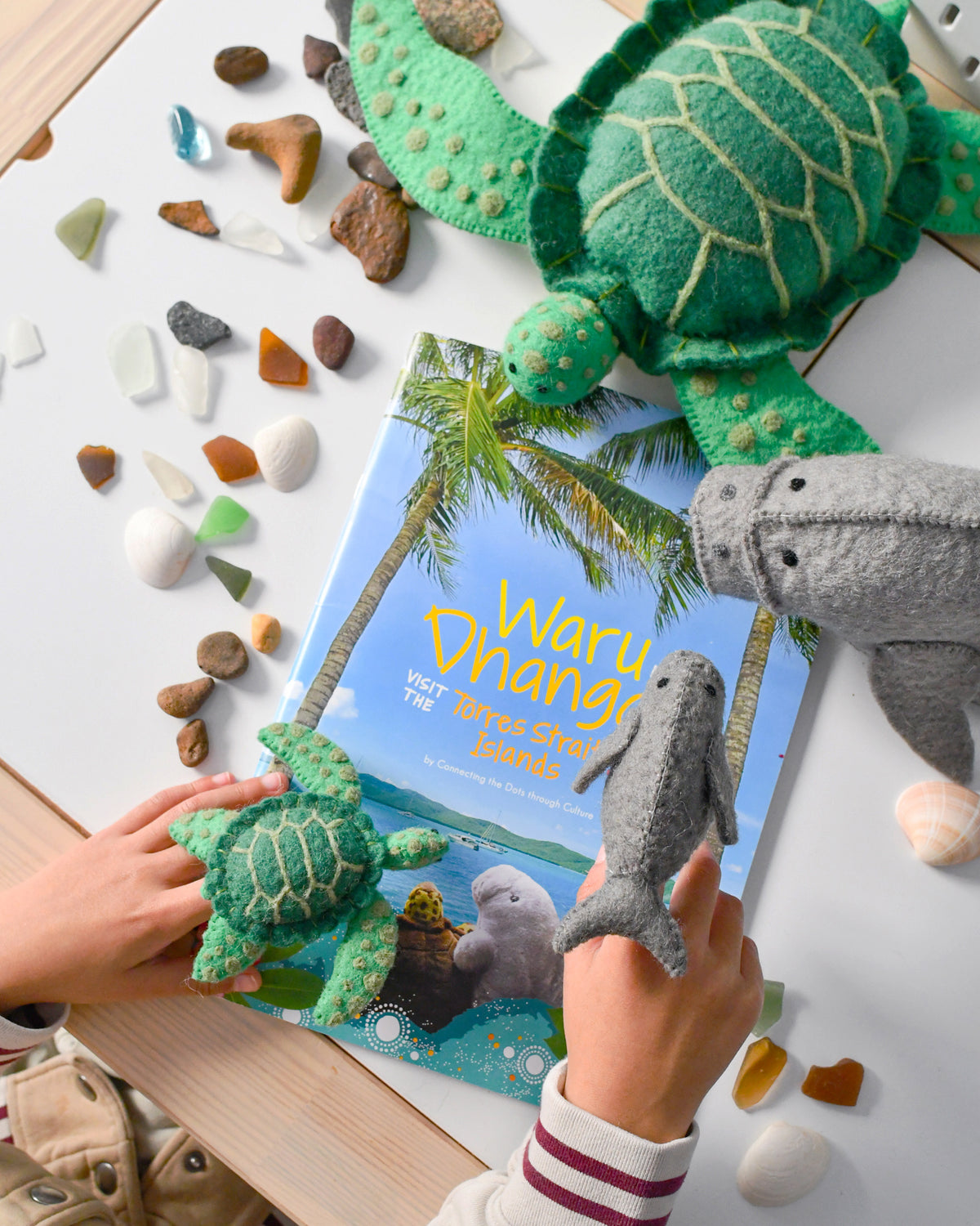 Waru and Dhangal – Sea Turtle & Dugong Finger Puppets Set – Tara Treasures