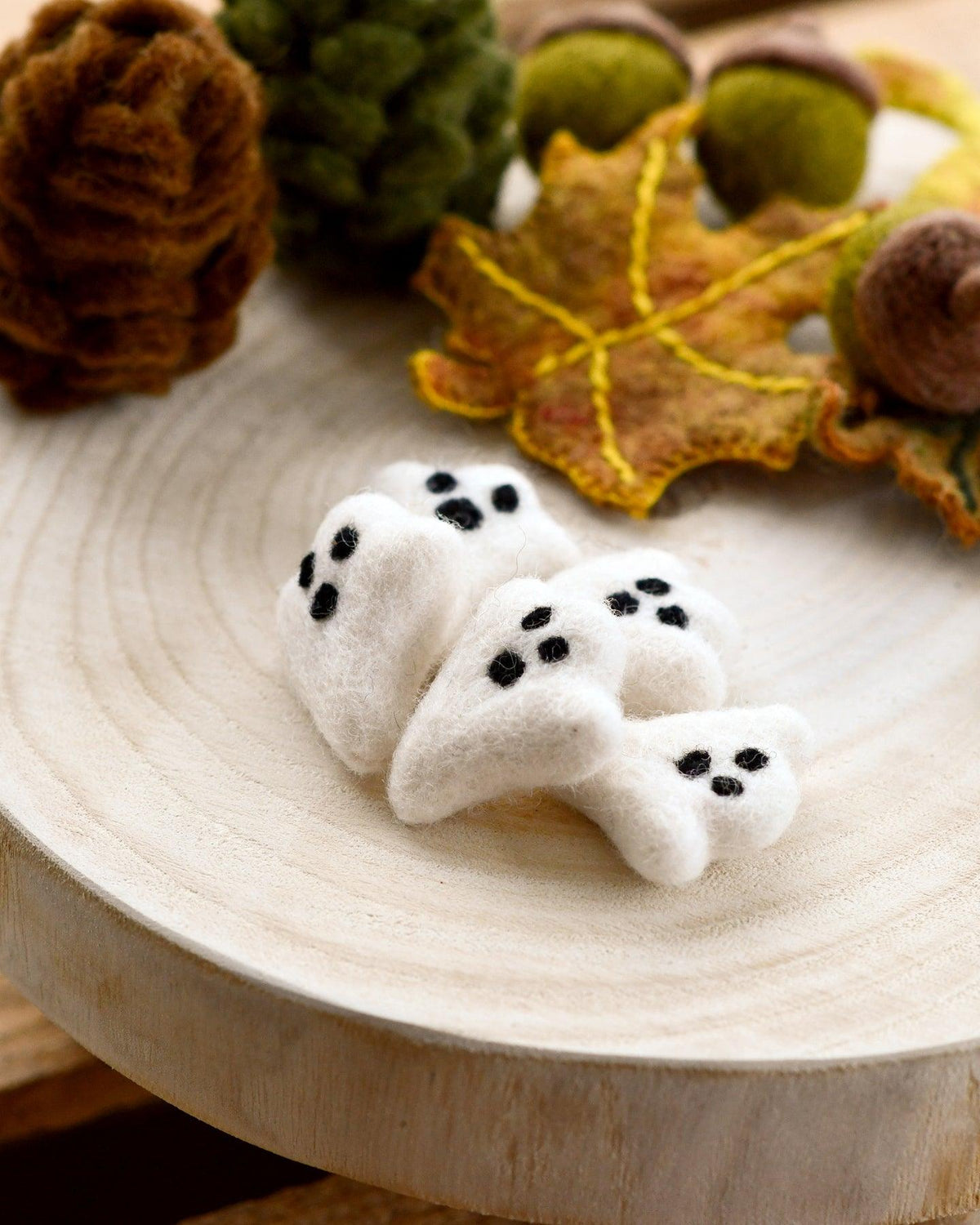 Felt Spooky Ghosts Loose Parts - 5 Ghosts | Tara Treasures