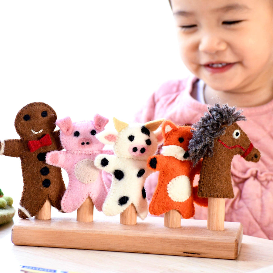 Gingerbread Man Story, Finger Puppet Set | Tara Treasures